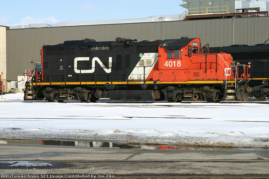 CN 4018 GP 9RM